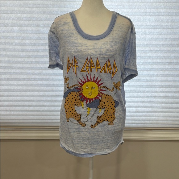 Def Leppard | Tops | Def Leppard Light Blue Band Tee Size M | Poshmark